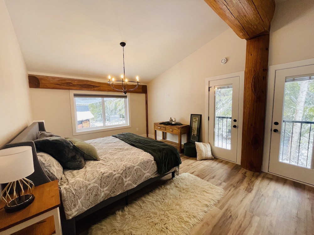 Cedar Log Cabin | Sleeps 7 | Mountain Views | Near Manning Park ...