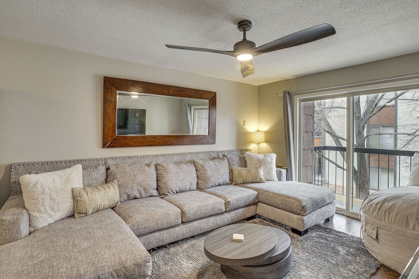 Grand Junction Condo: Balcony, Community Pool! - Grand Junction, CO