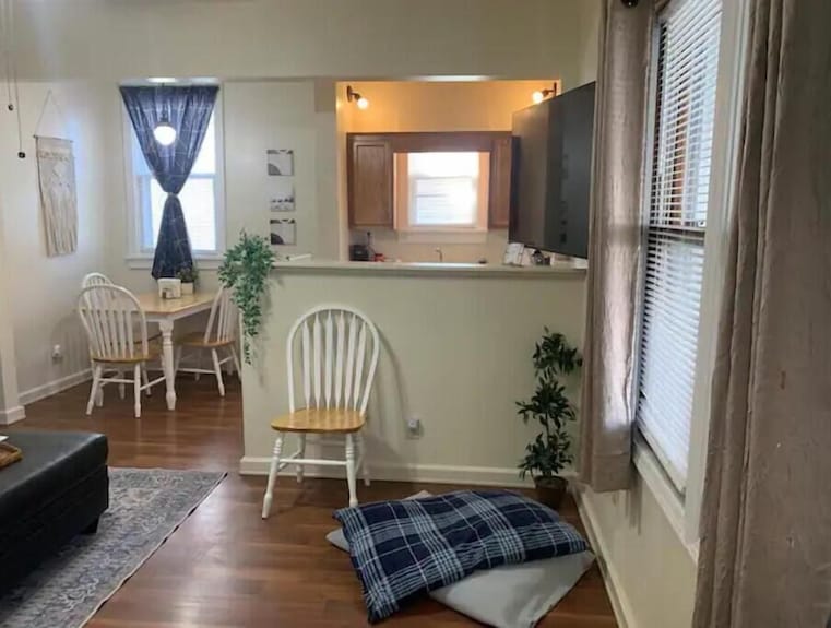 1kg-bed Entire Non-shared Condo Fully Appointed - Topeka, KS