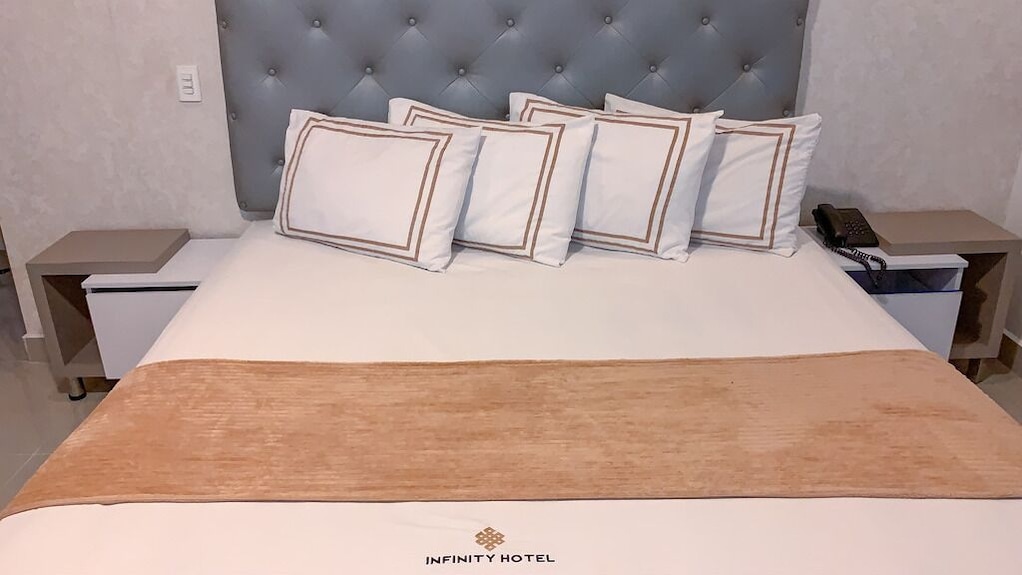 Habitacion Estandar Doble En Laureles Estadio - Medellín