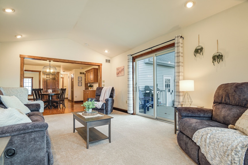 4 Mi To The Amish Village: Spacious Home W/ Deck! - Strasburg, PA