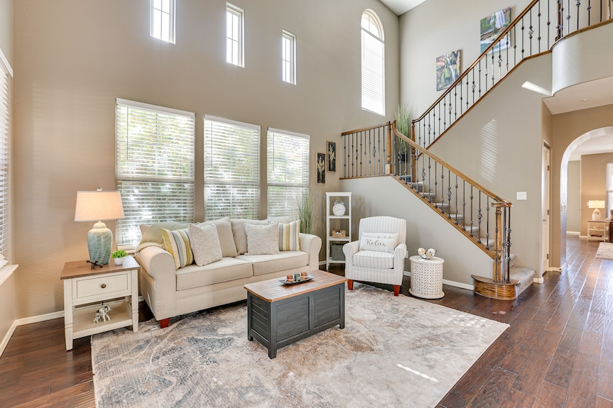 Resort Style Backyard W\/ Private Heated Pool & Spa - Goodyear, AZ