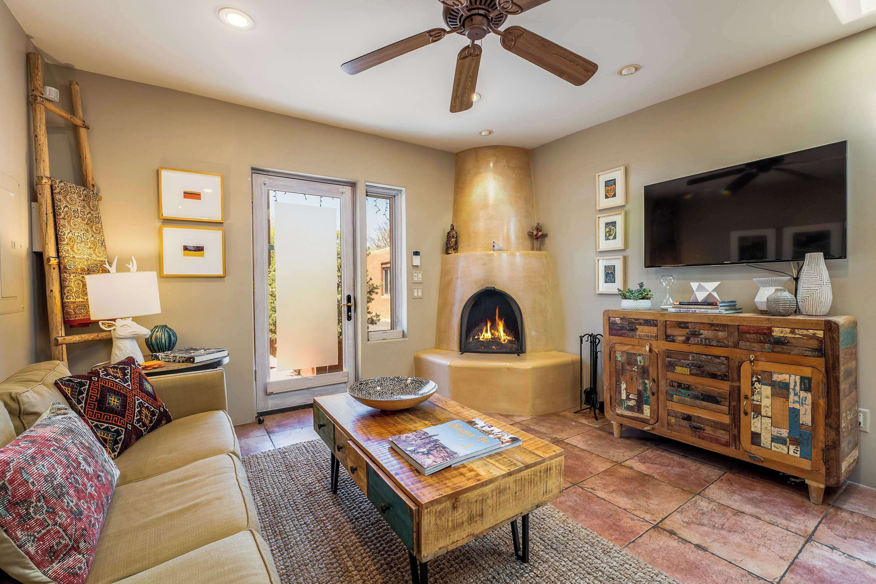 Kiva Fireplace, Patio, Easy Walk To The Plaza - Santa Fe, NM