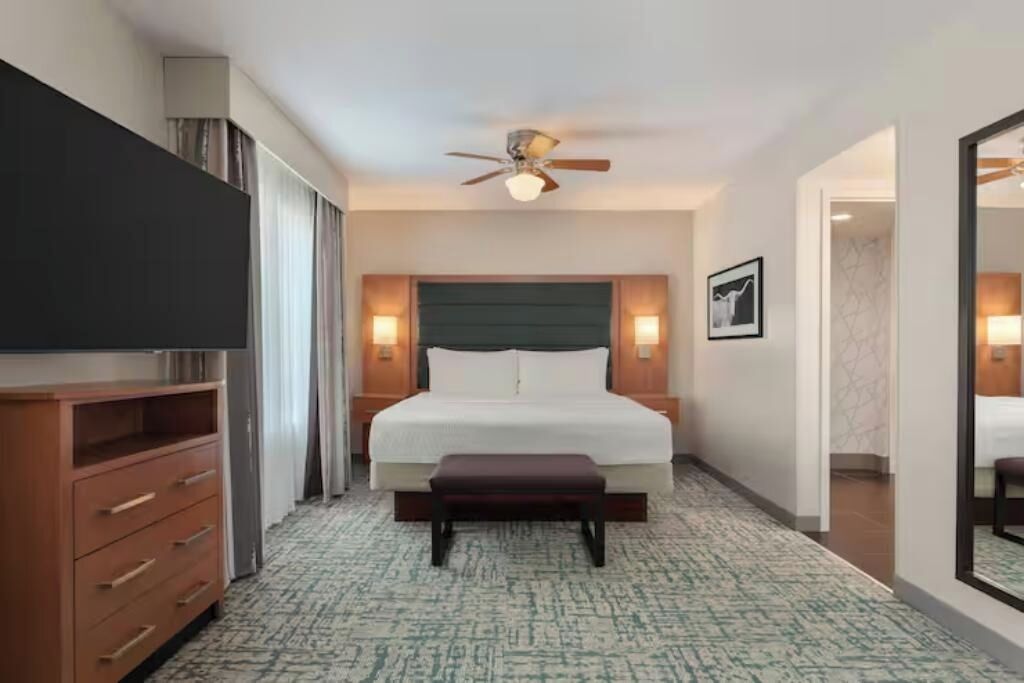 Resort Living At Its Best | 2 Accessible Units W/ Free Breakfast And Parking - Pflugerville, TX