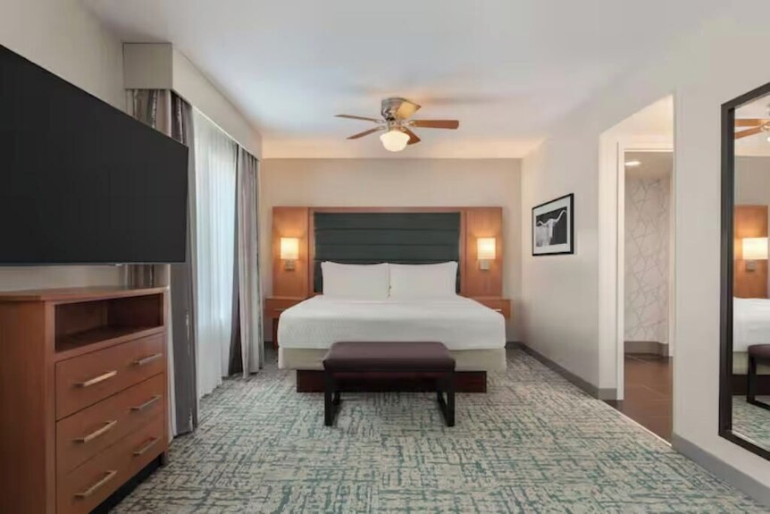 Resort Living In The Heart Of Texas:free Parking,pets Allowed,3 Relaxing Units - Pflugerville, TX