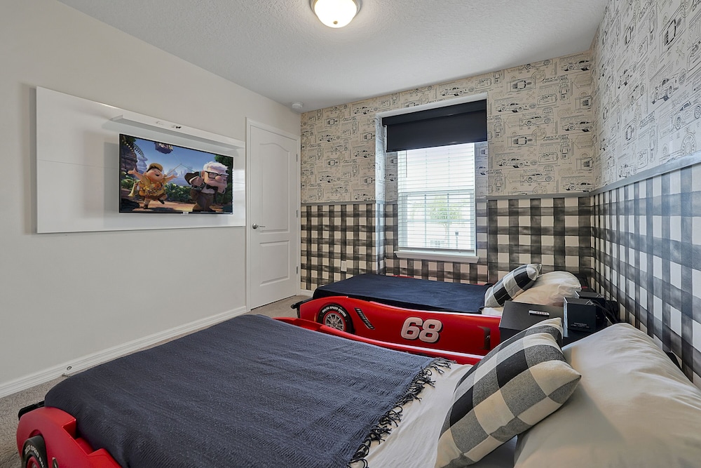 Soltera Resort W/ Lazy River & Private Pool,min 2 Disney - Davenport, FL