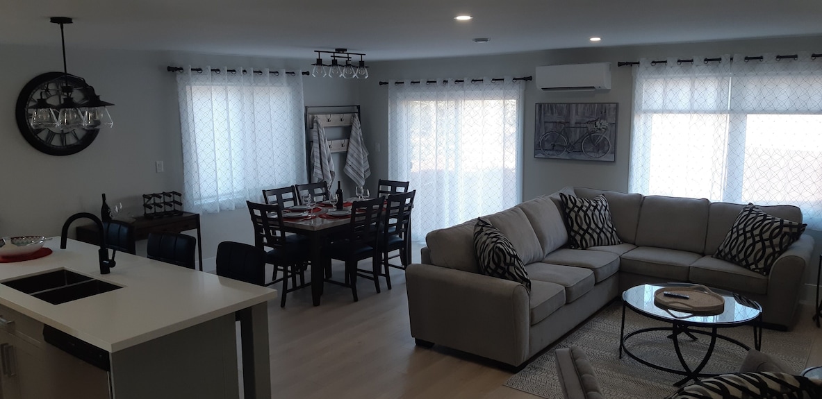 Family-sized Townhouse. Just Minutes To The Beach, Golf Courses & Much More. - Cavendish