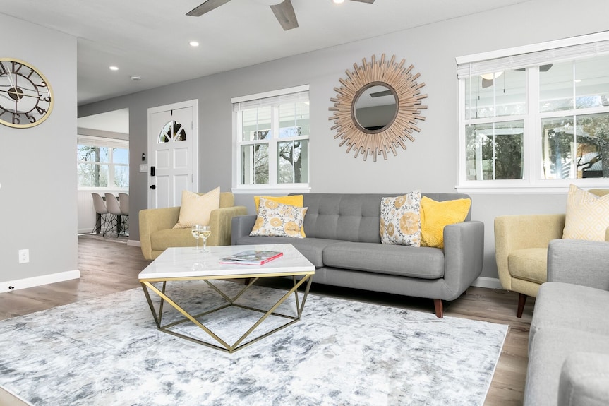 Bent Oaks | Sleeps 10 | Hot Tub, Full Kitchen, Access To Community Pool - フレデリックスバーグ, TX