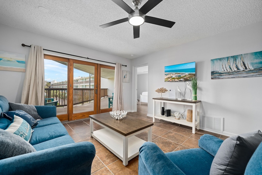 La Mirage Condo 217 Beachfront Resort Condominiums With Private Boardwalk - Mustang Island State Park, TX