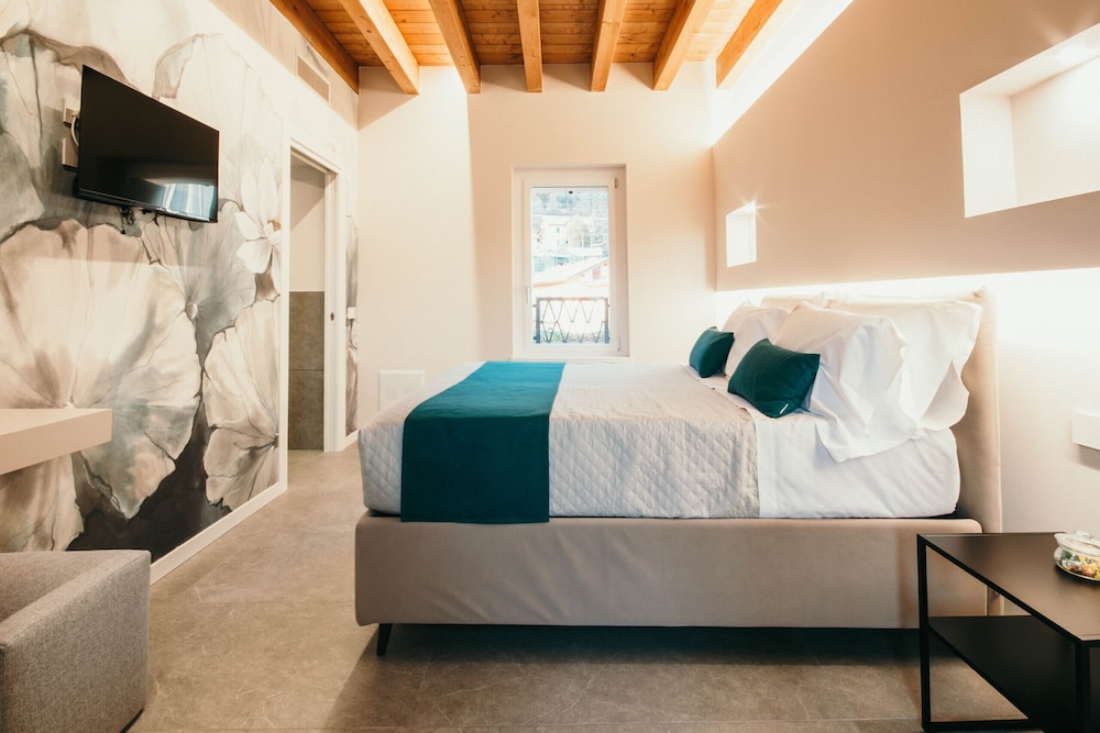 Ninfee Suite In Gio&leo Guesthouse - Lakeside L&b - Arona