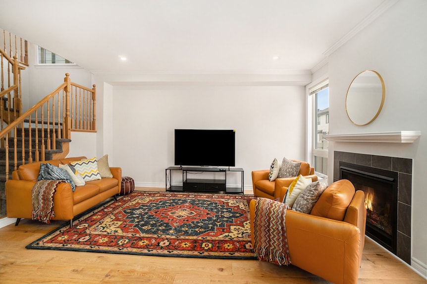 Furnished 4 Bedroom House In Ottawa Sleeps 8 - Kanata