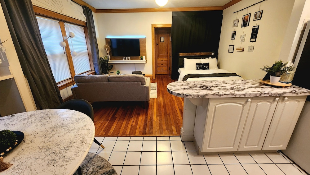 Cozy Cle East- Minutes From Clinic, Uh, Case, Downtown, Edgewater - オハイオ州
