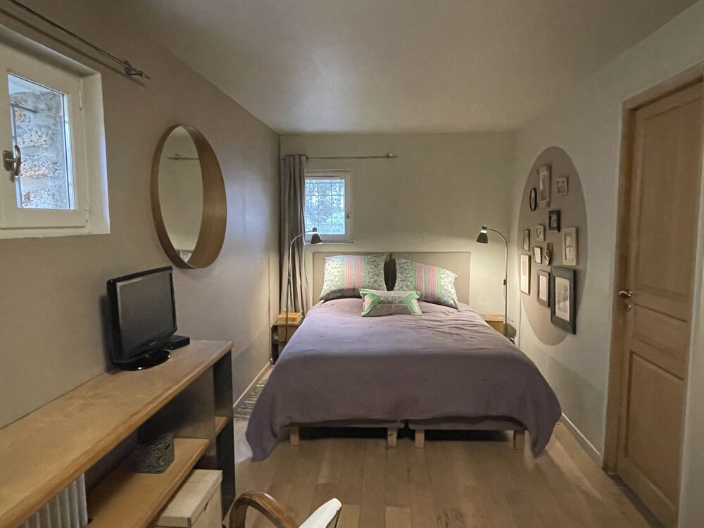 Charming house close to the Olympic area and between Paris and ...