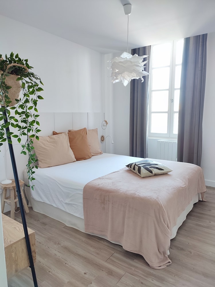 Sauge Blanche, Appartement De Charme En Drôme Provençale, Proche Grignan - Valaurie