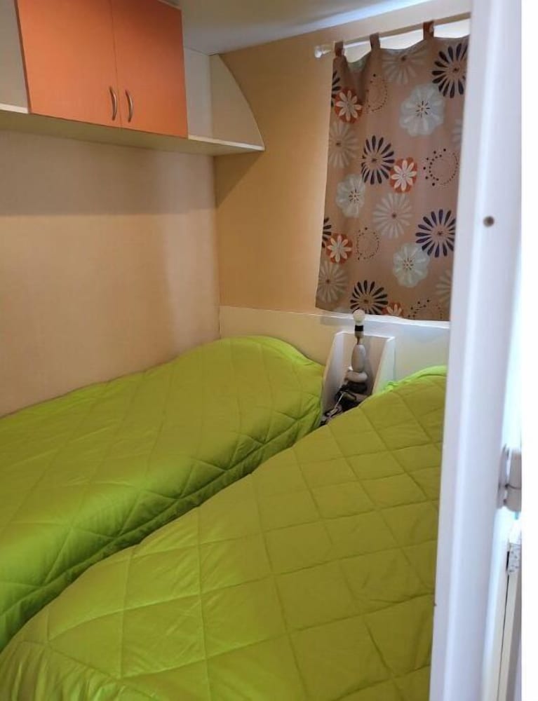 Location De Mobil Home Camping Port Pothuau Hyeres 83400 - Hyères