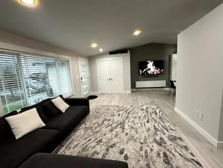 Auburn's Cozy Haven - Emerald Queen Hotel & Casino