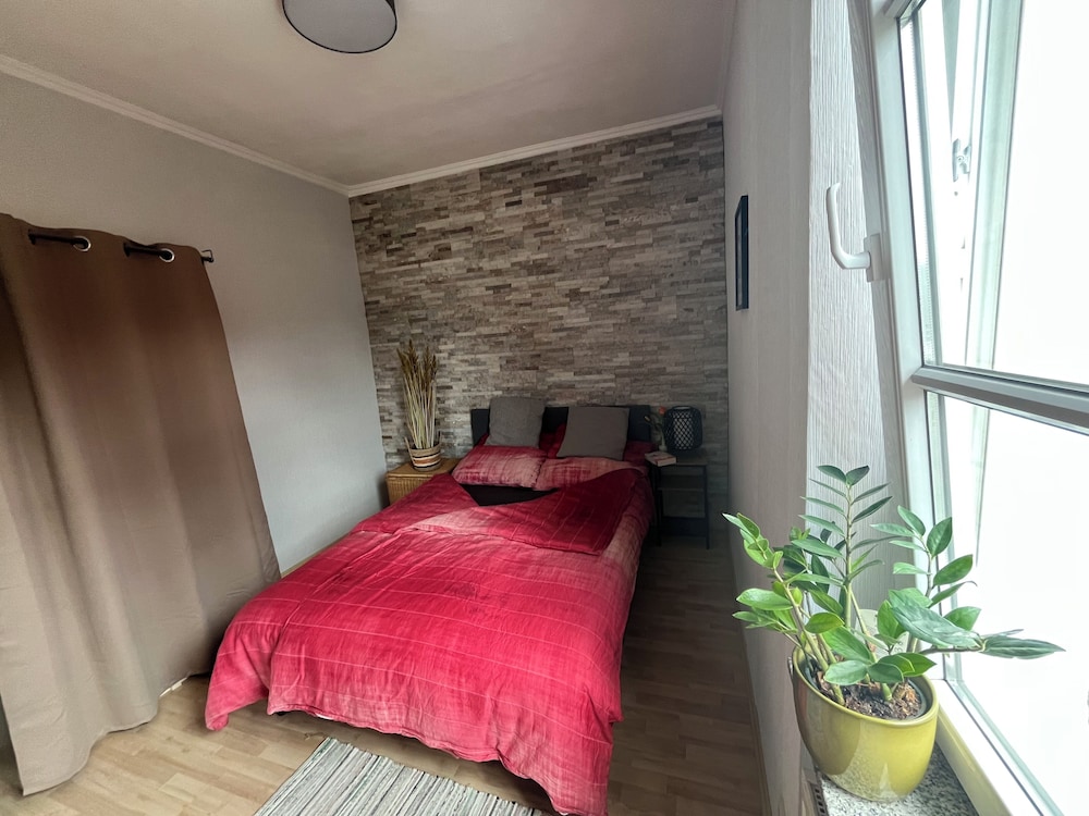 Großzügige Ferienwohnung üBer 2 Etagen In Zentraler Lage Mit Burgblick, Wallbox - Saarburg
