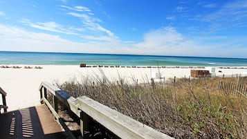 Condo, 1 cama Queen e sofá-cama (Southwind I-9) | Praia