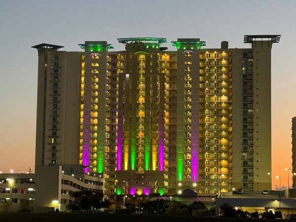 Aqua Resort 1007 - Panama City Beach, FL