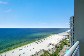 Condo, várias camas (Indigo West 1601) | Praia | Na praia 