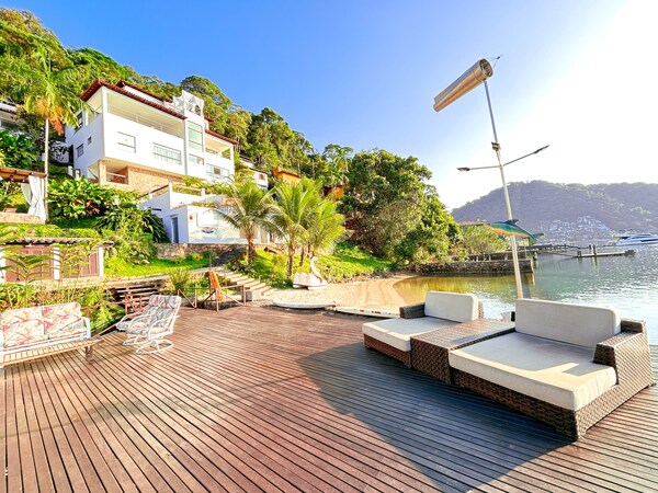 Oasis Beach House - Angra dos Reis