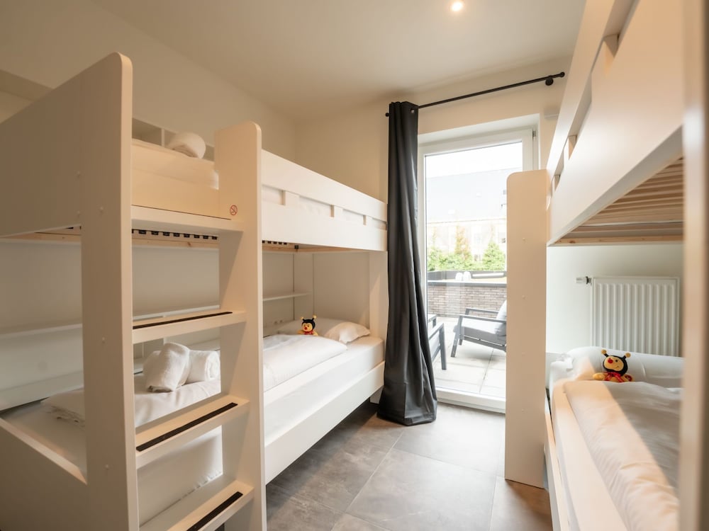 Beaufort 76 With Two Terraces By Interhome - Blankenberge