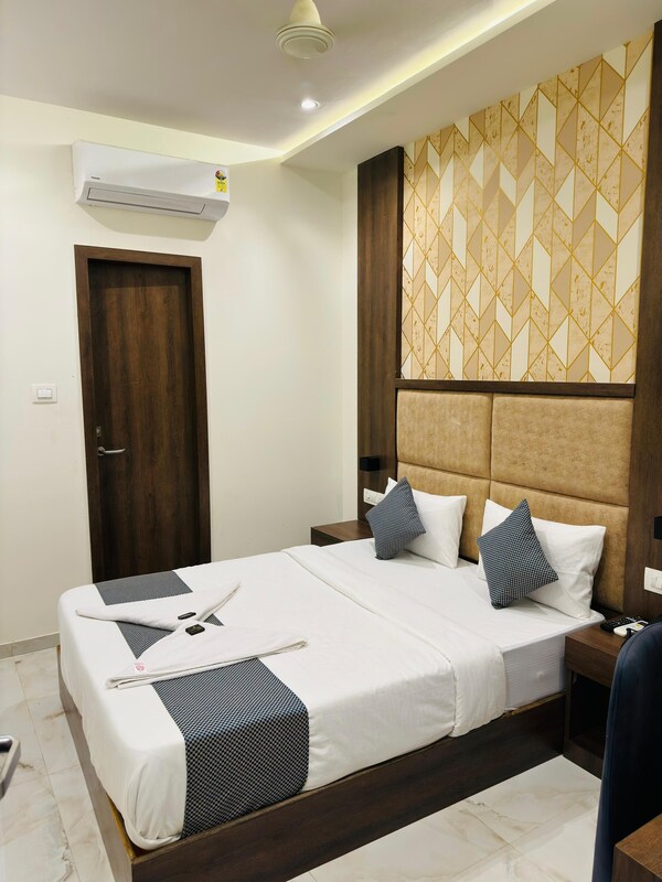 Hotel Amazing - Mumbai