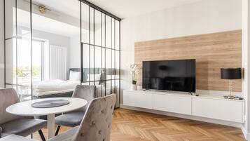 Estúdio Deluxe | Ferro/tábua de engomar, Wi-fi grátis, roupa de cama fornecida