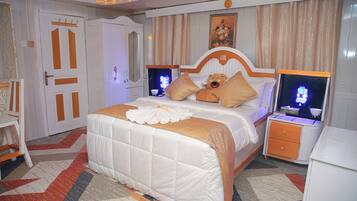 Quarto superluxo | 5 quartos, escrivaninha