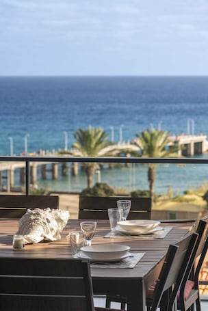 Casa Básica, vista para o mar | Exterior. In the Heart of Porto Santo - Casa da Maresia