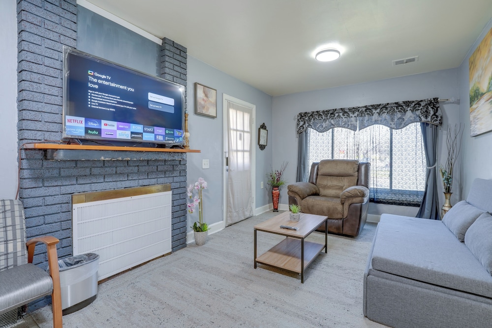 Kalamazoo Vacation Rental Near Golf & Parks! - Kalamazoo, MI