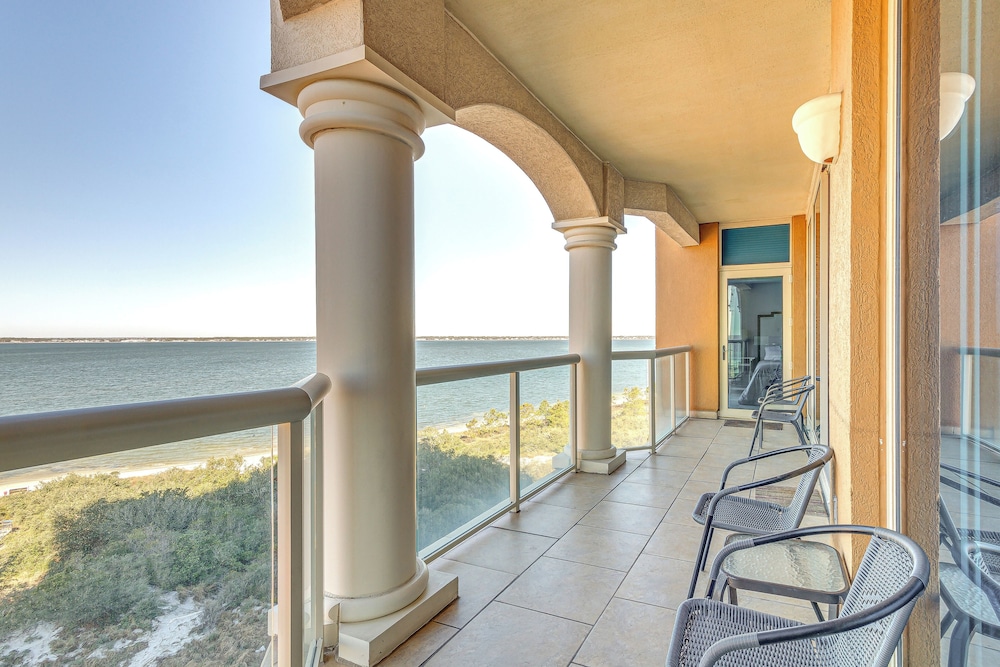 Florida Resort Condo: Walk To Pensacola Beach! - Pensacola Beach