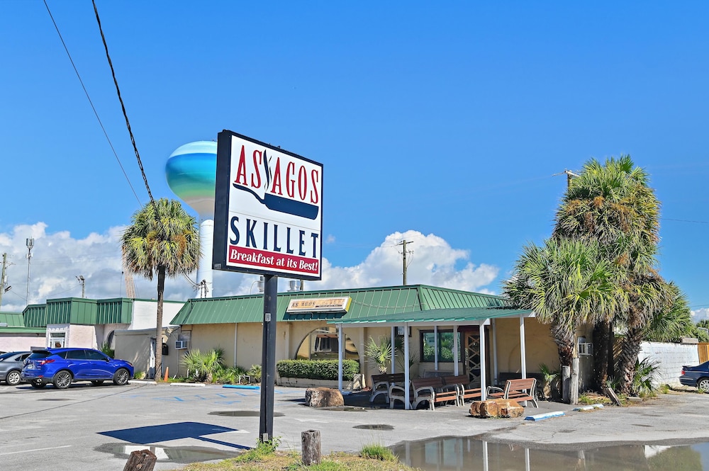 Islander Beach Resort 305 - Fort Walton Beach, FL