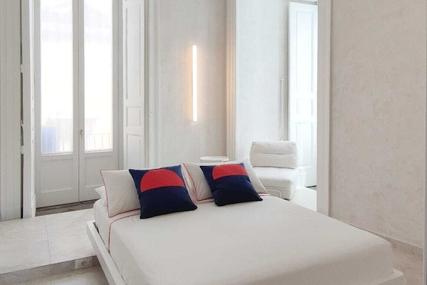 Quarto Superior | Quartos insonorizados, Wi-fi grátis, roupa de cama fornecida