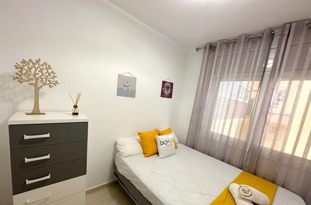 Family Apartment Near Salou Beach With Free Wifi & A/c - Salou