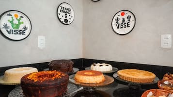 Pequeno-almoço tipo buffet diário incluído