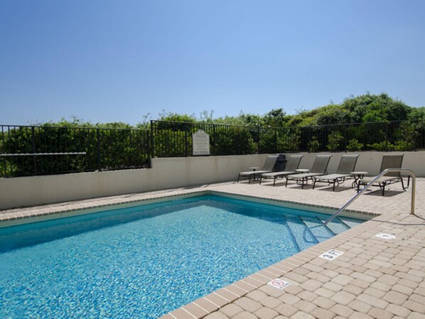 Apartamento em Condomínio Fechado, várias camas (Legacy 104) | Piscina | Piscina exterior