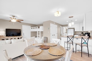 Apartamento em Condomínio Fechado (Beachwood Villas 6D- Beach Time Oasis) | Interior