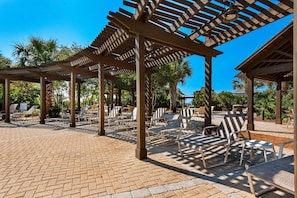 Apartamento em Condomínio Fechado, várias camas (Beach Resort 316) | Terraço/pátio interior