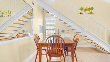 Casa de Férias, várias camas (Horizon South 38B) | Restaurantes