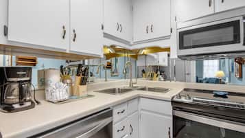 Casa de Férias, várias camas (Horizon South 51B) | Cozinha privada | Um forno, uma torradeira