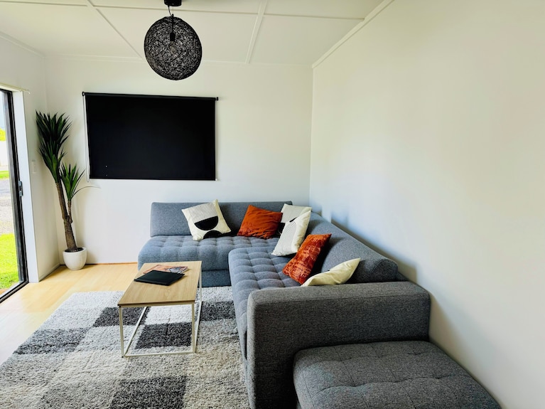 Private Spa Retreat | Pet-friendly Whitianga Stay - Whitianga