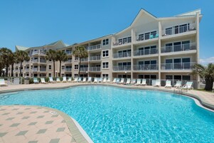 Condo, 1 cama King e sofá-cama (Maravilla 4203) | Piscina | Piscina externa, piscina aquecida