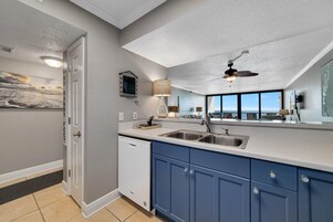 Condo, várias camas (The Breakers 61) | Parte interna