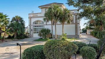 Casa, várias camas (Bella Villa Loft Suite) | Exterior