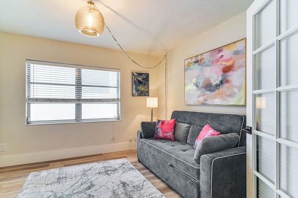 Davis Island Home W/ Lanai: 3 Mi To Downtown Tampa - Tampa, FL