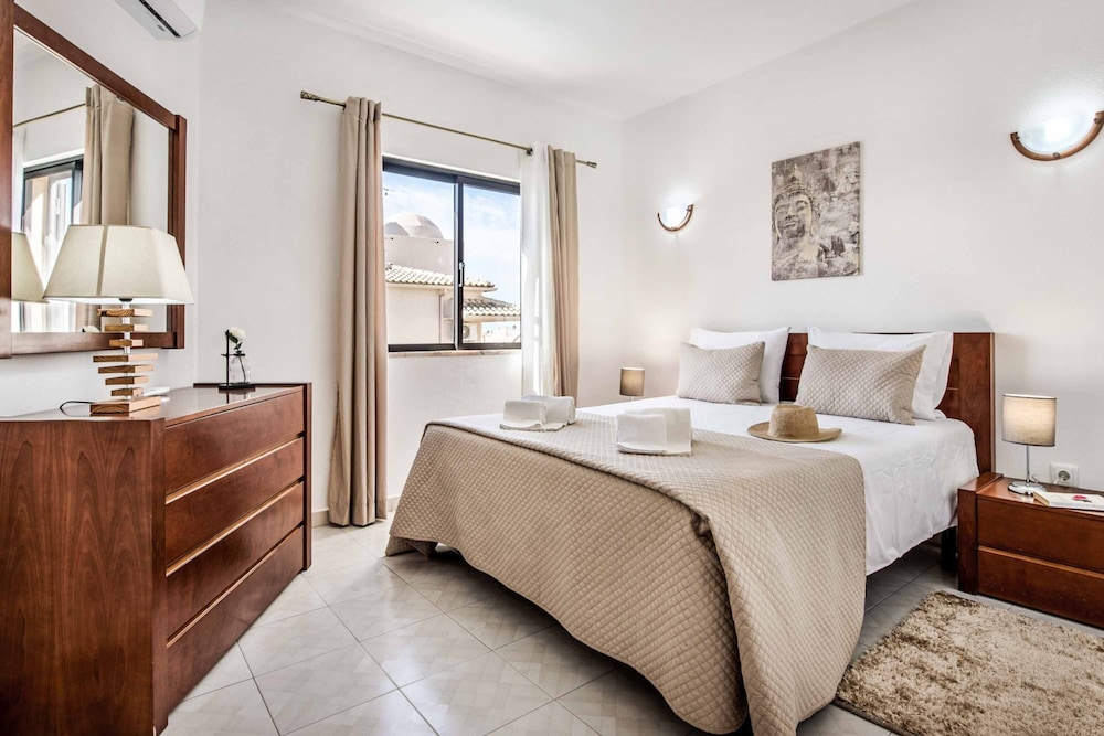 Villa Timoneiro - Three Bedroom Villa, Sleeps 6 - Guia | Vrbo