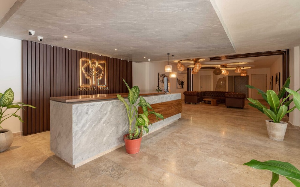 Penthouse Suite With Private Plunge Pool - Paradise Beach