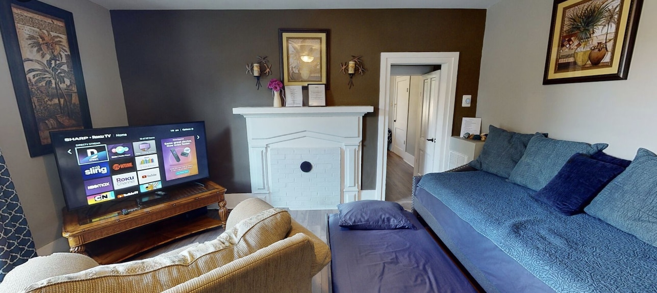 Remodeled 160yearold Victorian In Mooresville Historic Charm, Modern Comfort - Davidson, NC