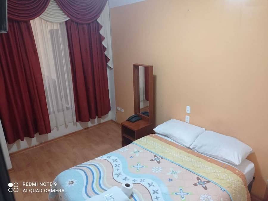 Quarto Standard | 1 quarto, roupa de alta qualidade, edredões de penas, Wi-fi grátis